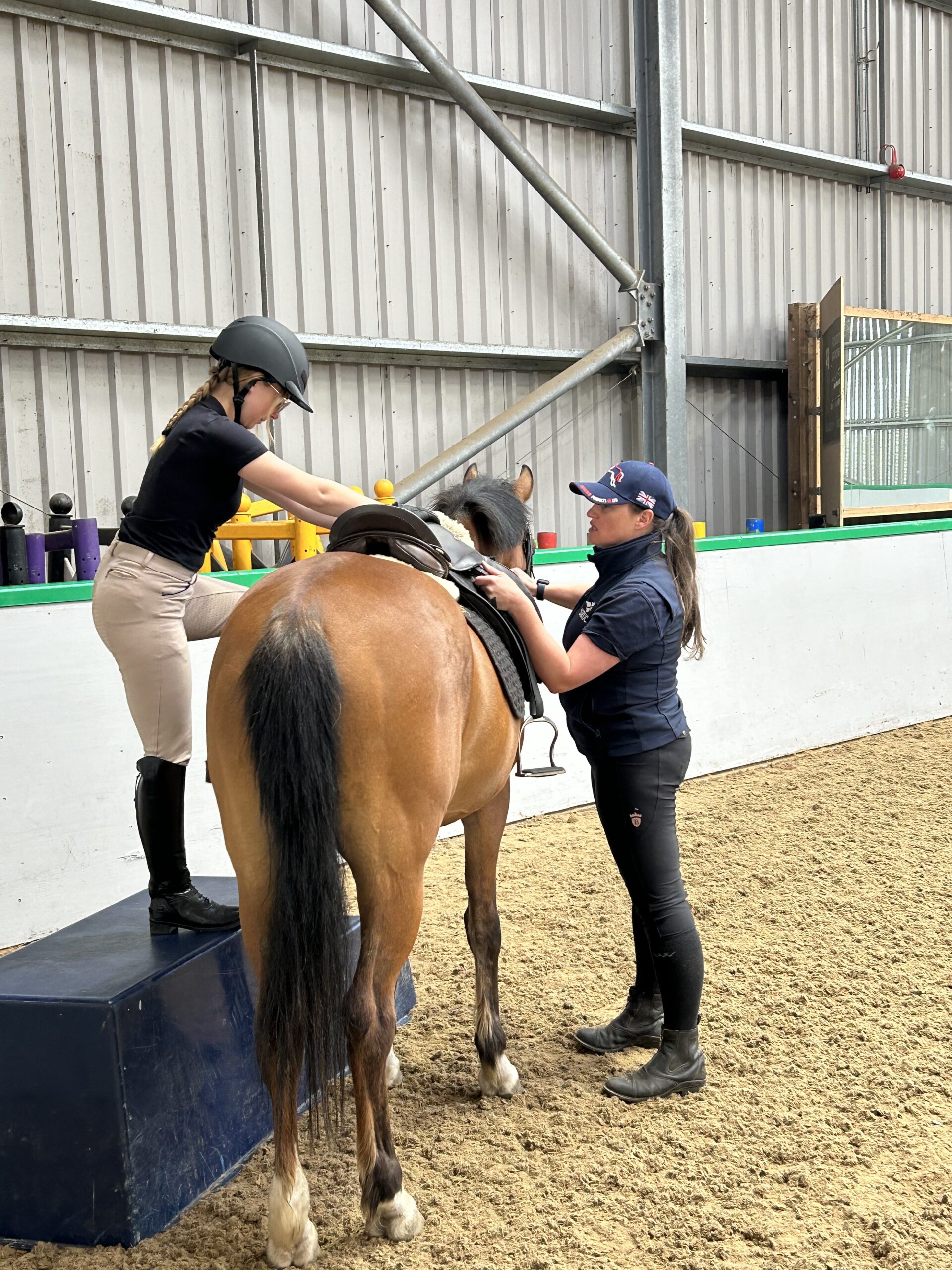 Equine Summer Study Abroad in Scotland - Adelante Abroad